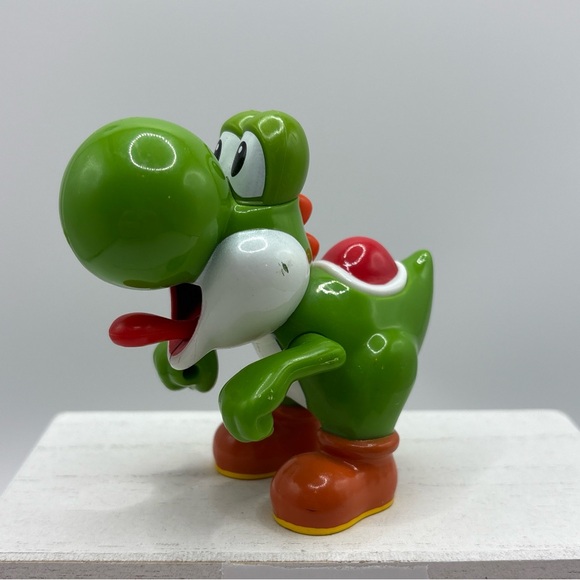 Nintendo | Toys | Yoshi Super Mario Mcdonalds Happy Meal Toy Figure 27 ...